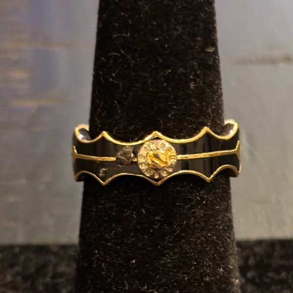 henri bendel | Jewelry | Henri Bendel Black Enamel Gold Tone Scalloped ...